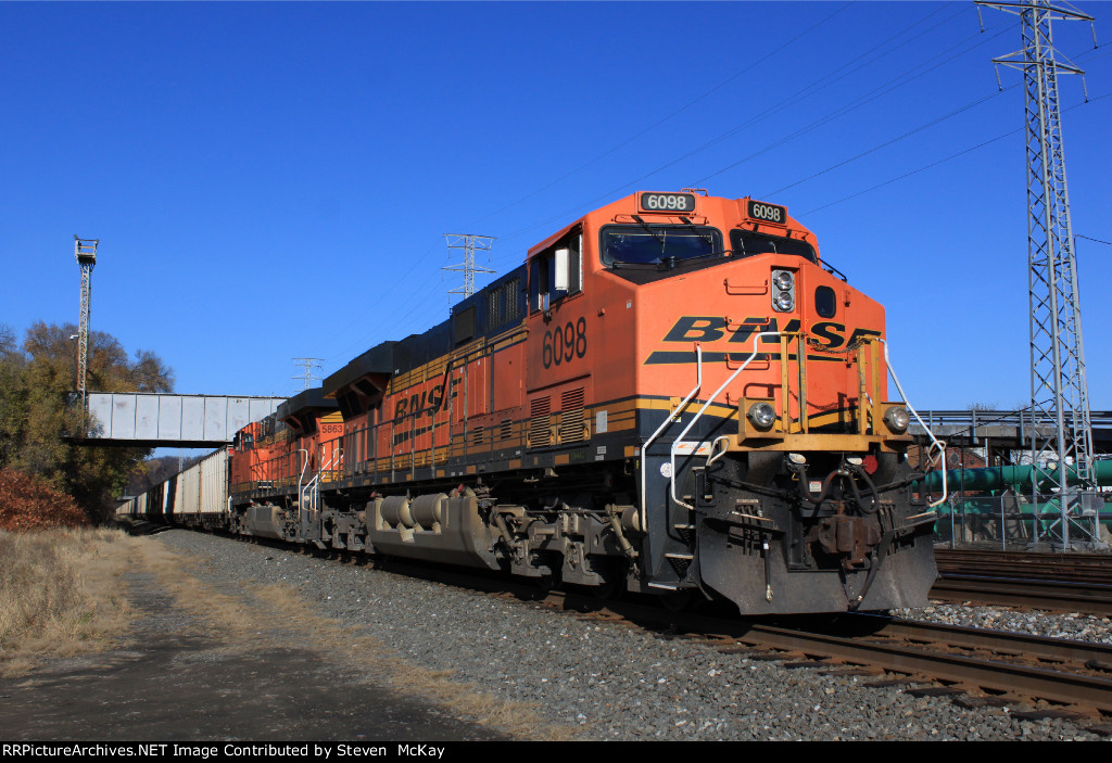 BNSF 6098